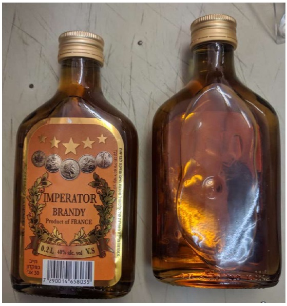 زجاجات الكحول المزيفة (المجموعة 4)