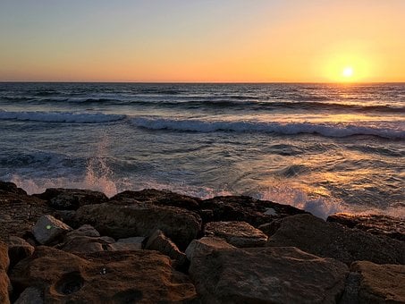 Atardecer en la playa de Tel Aviv