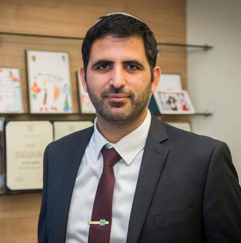Dr. Shlomo Karai - Minister of Communications